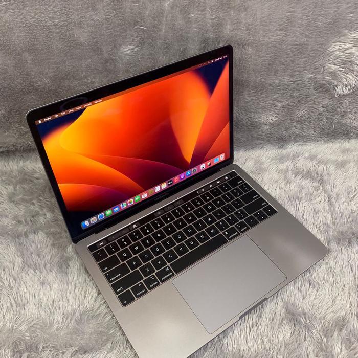Jual Macbook pro retina 13inch 2020 i5 ram 8gb ssd 256gb mulus - Jakarta Pusat - Graytech ...