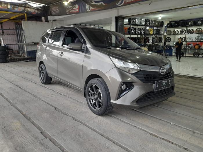 Jual modifikasi velg racing calya pakai ring 15 hsr wheels gowa - Kota ...