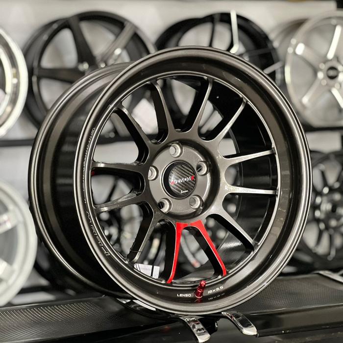 Jual VELG LENSO VENOM 5 R18X95 H5X114,3 ET22 GUN METAL Mobil Zenix ...