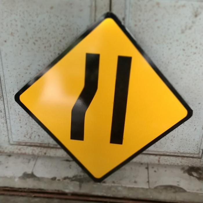 Jual Rambu Murah! Penyempitan Jalan Kiri ke Kanan - Jakarta Barat - KSO ...