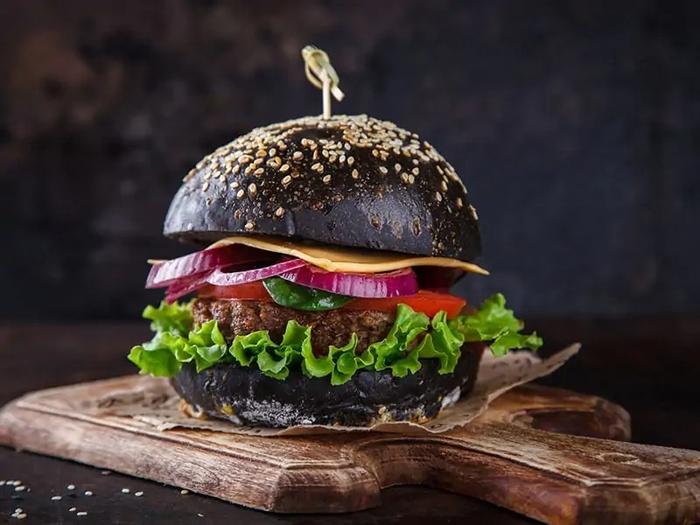 Jual Bintari Roti Black BURGER | Burger hitam | frozen bun isi 6 pcs ...