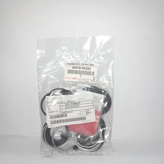 Jual SEAL KALIPER KIT DEPAN FORTUNER HILUX 04478-0K250 - Kota Semarang ...