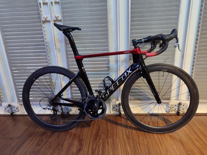 Jual Sepeda Roadbike SPEEDX Leopard size L full Carbon 11 Speed Sram ...