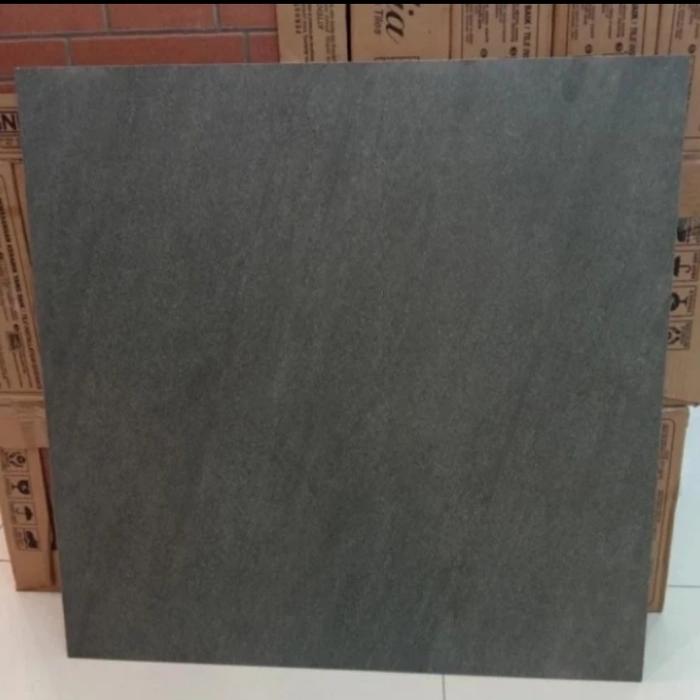 Jual granit lantai 60x60 hitam Matt black polos carport - Kab. Bogor ...