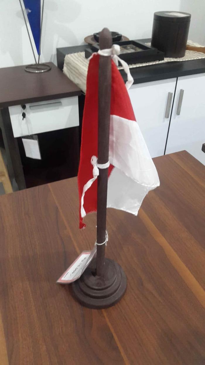 Jual TIANG BENDERA KAYU MINI UNTUK DI MEJA UKURAN T.42 CM STOCK LAMA ...