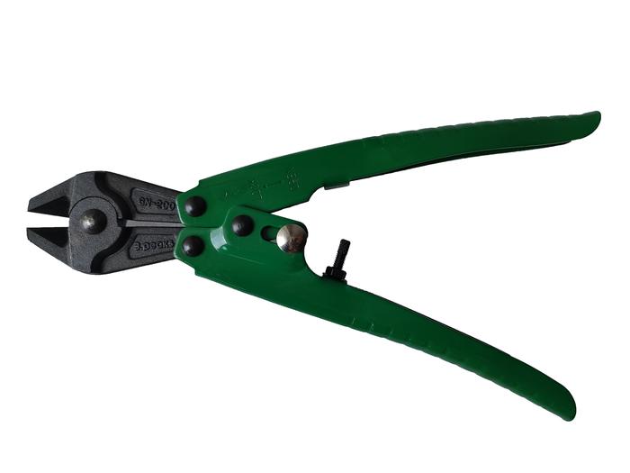 Jual Tang Potong Hijau 3 Peaks ,GN 200 , Tang Potong Jepang, Threepeaks ...