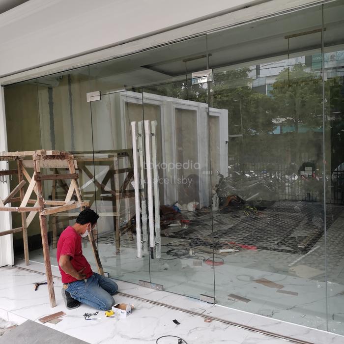 Jual Pintu Frameless Kaca Tempered 10mm uk 90cm x 210cm - Kota Surabaya ...