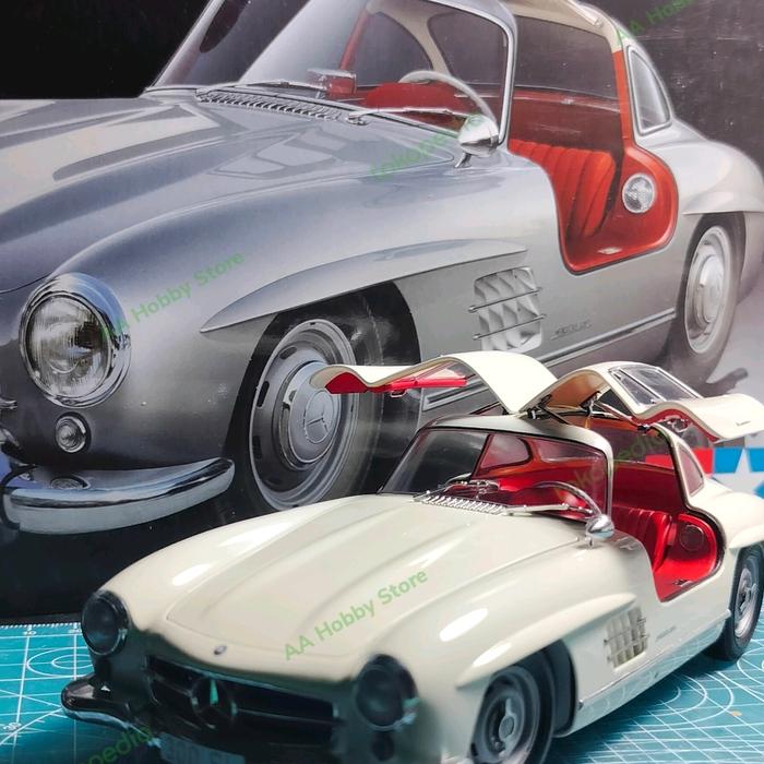 Jual Tamiya Finished Model kit Masterwork Mercedes 300SL - 1/24 Scale ...