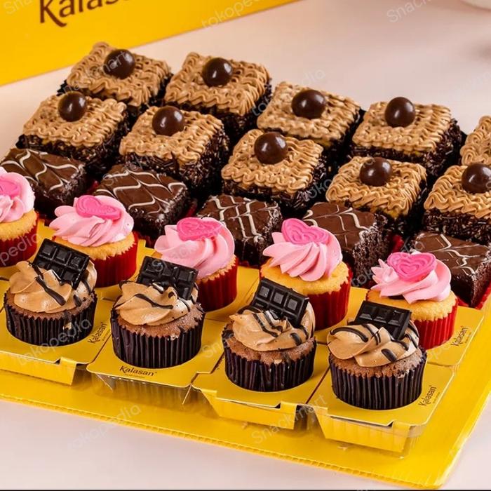 Jual Cup Cake Ultah isi 25 / Cup Cake Ulang Tahun / Birthday Cup Cake ...