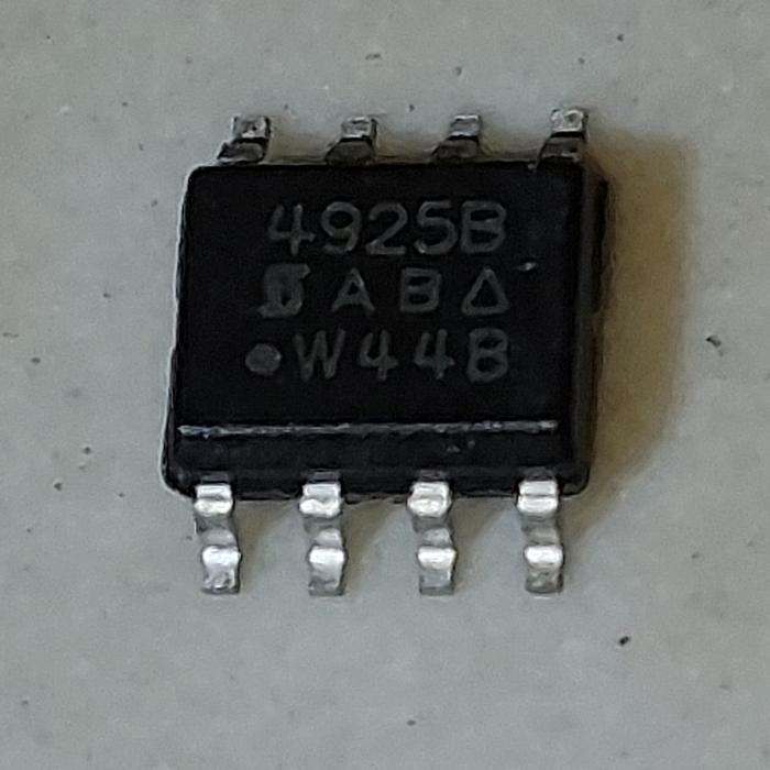 Jual 4925B SMD SI4925BDY SI 4925 IC Dual P-Channel Mosfet 30V Sop-8 SI4925 - Kota Tegal ...