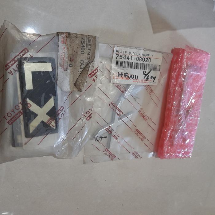 Jual Stiker Emblem Toyota Kijang Commando Lx SX Original Asli - Kab ...