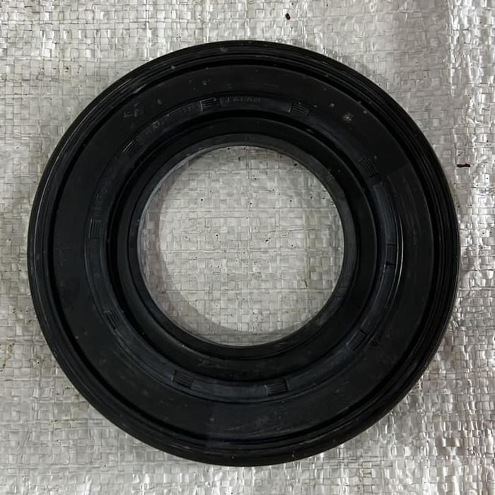 Jual Oil Seal Roda Hino Ranger Belakang Luar 9828-66105 Japan - Kab ...