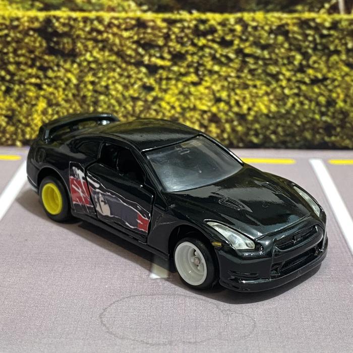Jual tomica nissan gtr black mikasa - Jakarta Pusat - PiXELFiGURE | Tokopedia