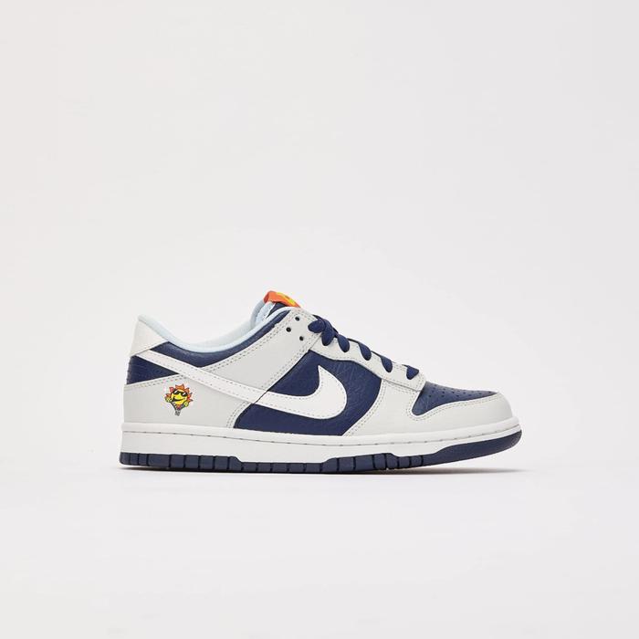 Jual Nike Dunk Low GS UV Reactive Blue Original Resmi (100% Authentic ...