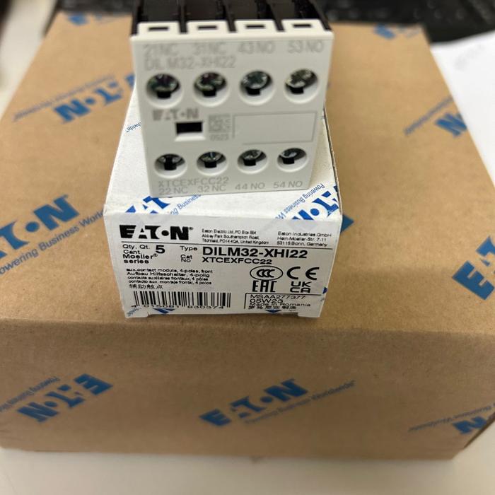 Jual dilm32 xhi22 eaton auxiliary contact 2NO 2NC - Jakarta Barat ...