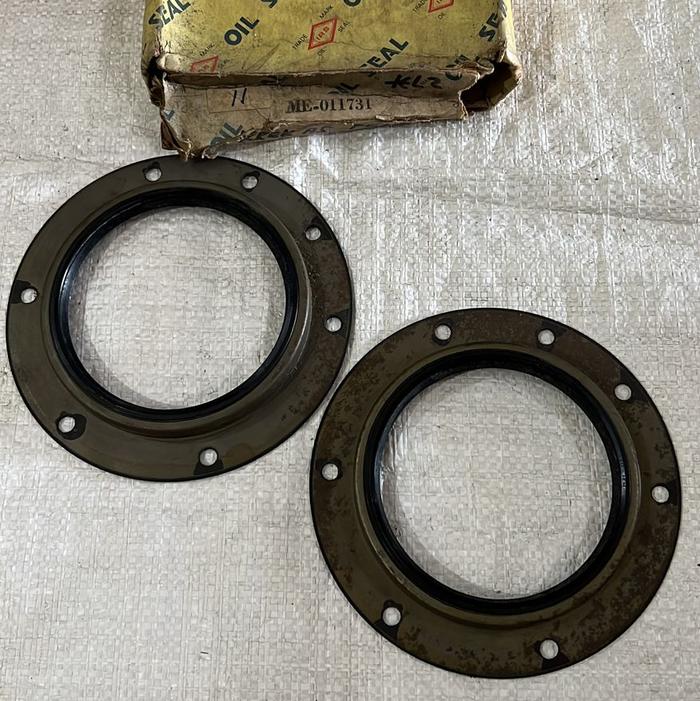 Jual Oil Seal Crankshaft Krek As Ps100 4D31 ME011731 = ME011754 IRS ...