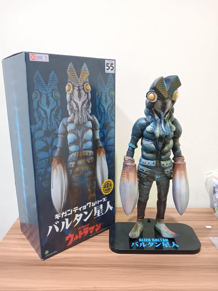 Jual Figure Ultraman 55Th Anniversary X-Plus Garage Toy ALIEN BALTAN ...