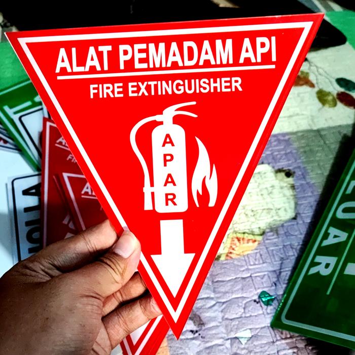 Jual AKRILIK APAR SEGITIGA 20X20CM RAMBU K3 SIGN LABEL PEMADAM ACRILIC ...
