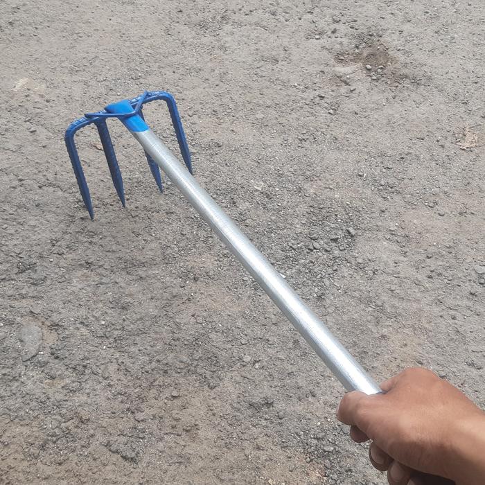Jual Garpu taman rumput gagang kayu/ Garu panjang 60cm - Kab. Tangerang ...