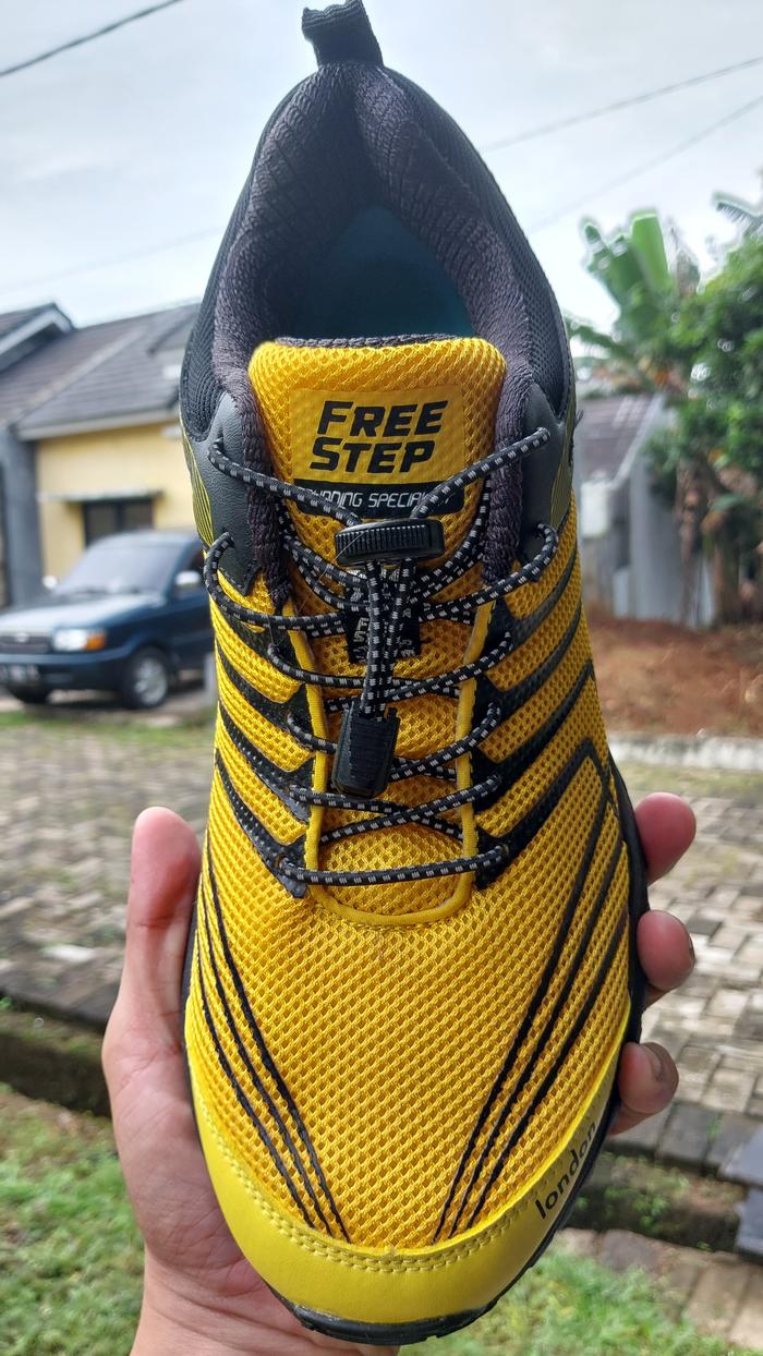 Jual Sepatu Lari Free Step London Road Ukuran 41 (27 cm) - Kab. Bogor ...
