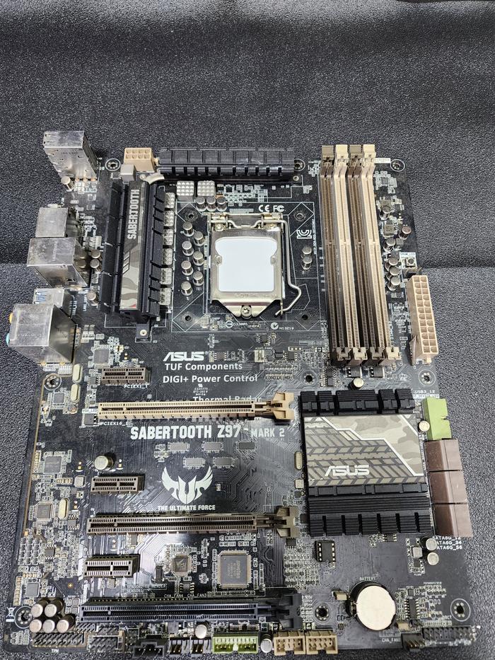 Jual Asus Sabertooth Z97 Mark II soket 1150 NO BP - Jakarta Barat - SNC ...