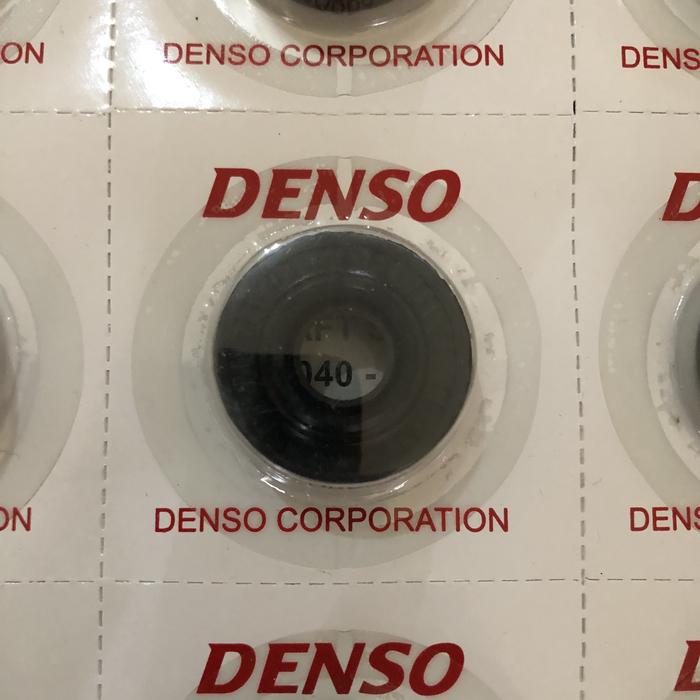 Jual Shaft Seal Lip Seal Compressor AC Mobil Twincam Kijang Model ...