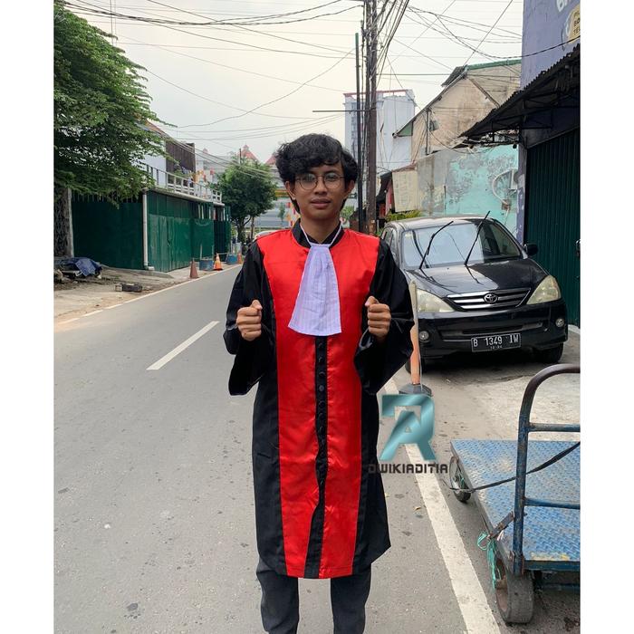 Jual Toga Hakim Pengadilan Negeri Bahan Twist - L - Jakarta Pusat ...
