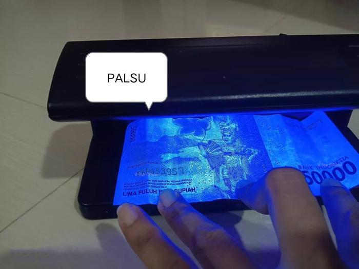 Jual Mesin Pendeteksi Uang Palsu Alat Cek Duit Asli Lampu Sensor ...