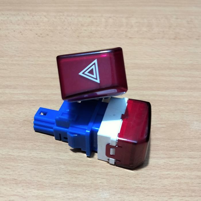 Jual SWITCH SAKLAR HAZARD TOYOTA RAIZE DAIHATSU ROCKY ORIGINAL - Kota ...