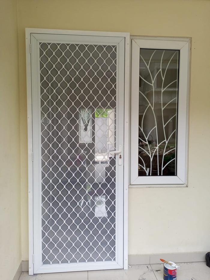 Jual Pintu Aluminum Expanda Kawat Nyamuk Warna PUTIH + Kusen Holo ...