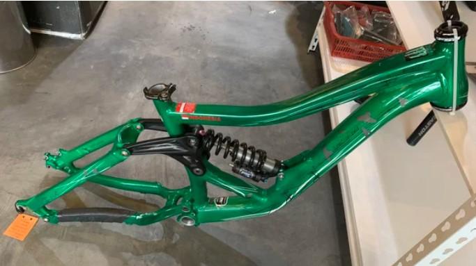 Jual Frame Specialized Bighit 2 ban 26er 2nd kode TT56365 - Kota Malang ...