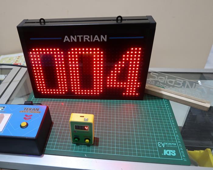 Jual Mesin Antrian Wireless dengan panggilan suara manusia dan display ...