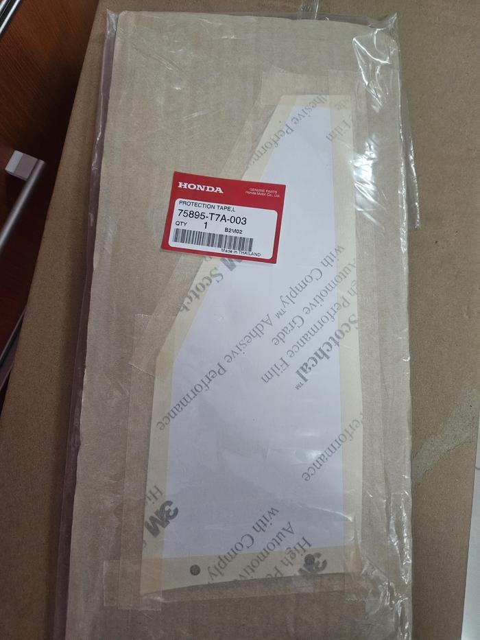 Jual Honda stiker pintu belakang door honda HRV - 75895-T7A-003 ...