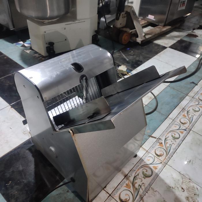 Jual Mesin Potong Roti Tawar Ukuran 2 Cm Merk Sinmag Taiwan Mantap ...