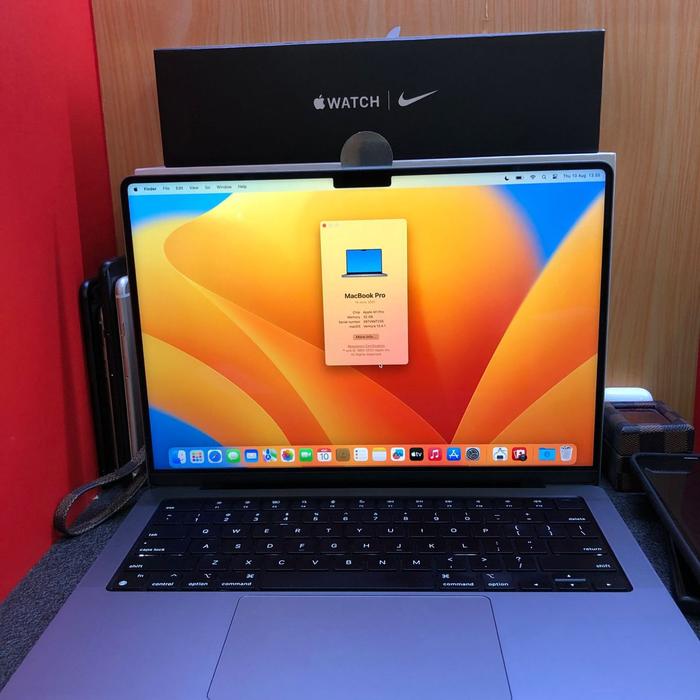 Jual MacBook Pro 14inch | M1 Pro 32GB | SSD 1TB bekas resmi iBox 2021 ...