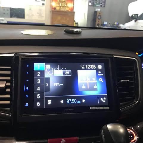 Jual HEAD UNIT PIONEER DMH ZS8250BT BEKAS ORIGINAL SGEL - Jakarta Timur ...