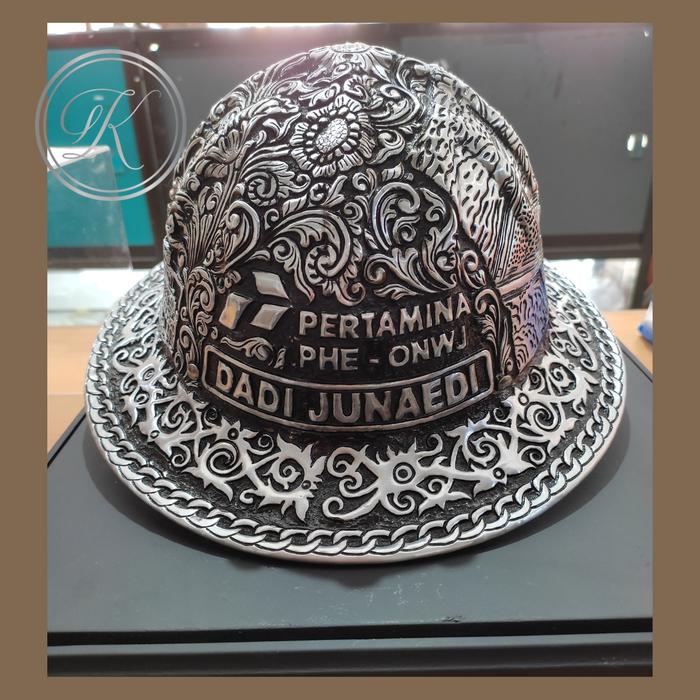 Jual Custom Souvenir Kerajinan Helm Ukir Perak Jogja Pertambangan ...