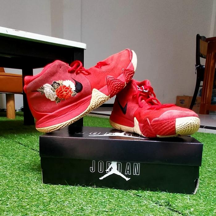 Jual Nike Kyrie 4 Chinese New Year. Red. Size 43/275. Authentic - Kab ...
