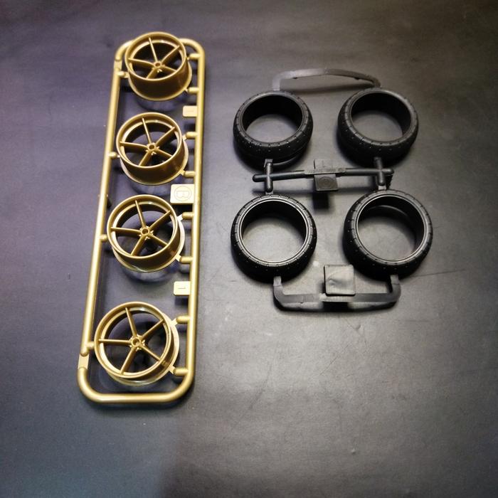 Jual tamiya velg large gold ban soft ori loose kit - Kab. Blitar - Hot ...