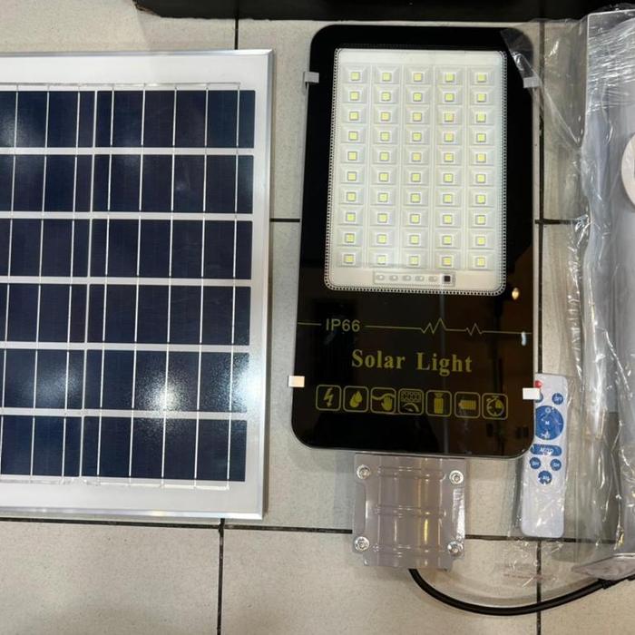 Jual lampu jalan solar panel 800 watt lampu jalan PJU panel surya 800w ...