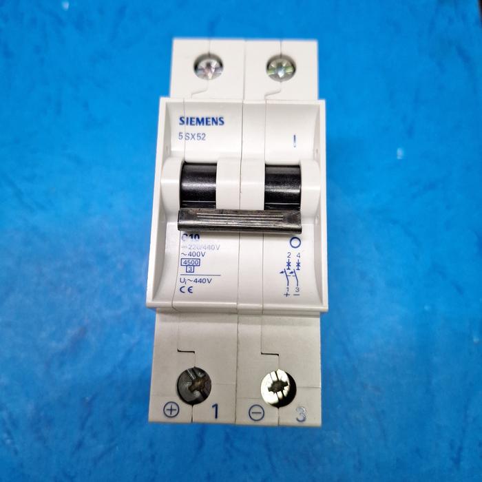Jual MCB 2P SIEMENS 5SX52 10A MINI CIRCUIT BREAKER PANEL BOX LISTRIK ...