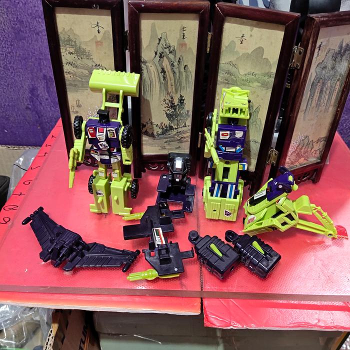 Jual transformers DEVASTATOR G1 1985 junk - Jakarta Selatan - r2809 ...