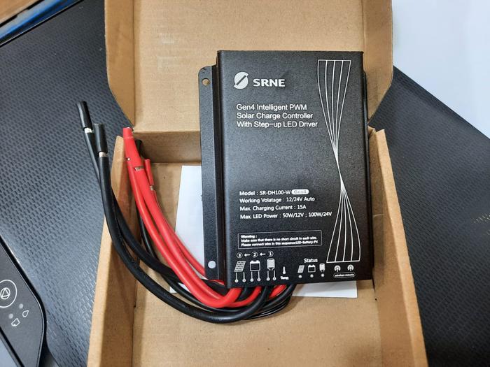 Jual SRNE Solar Charge Controller All In One 15A SR-DH100 Auto 12V/24V ...