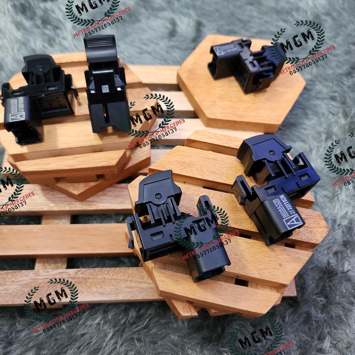 Jual switch anak saklar power window LIVINA L12 Outlander 8608A320 ...