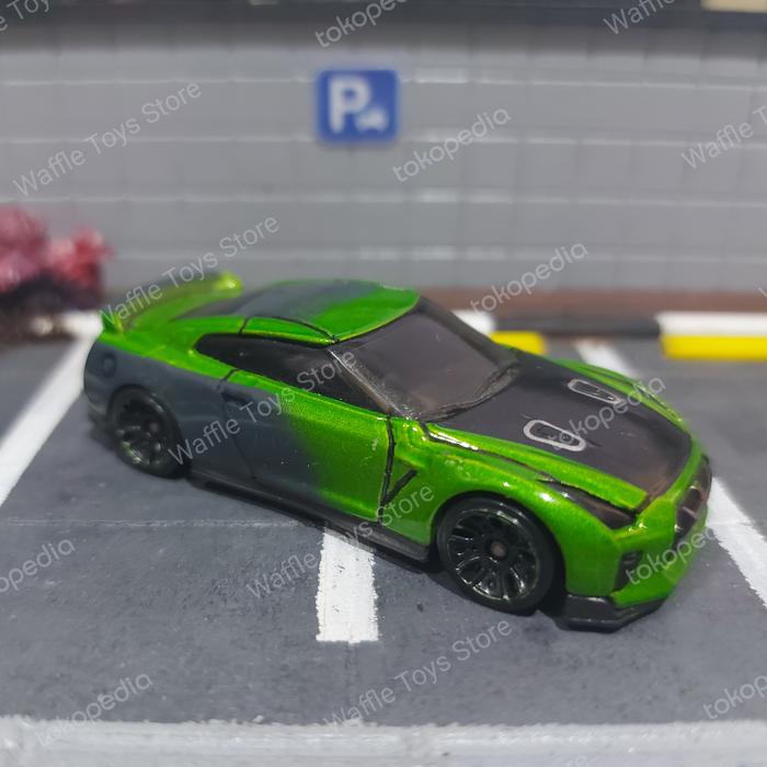 Jual Hotwheels Nissan Skyline GTR R35 Tfox Loose - Jakarta Barat ...