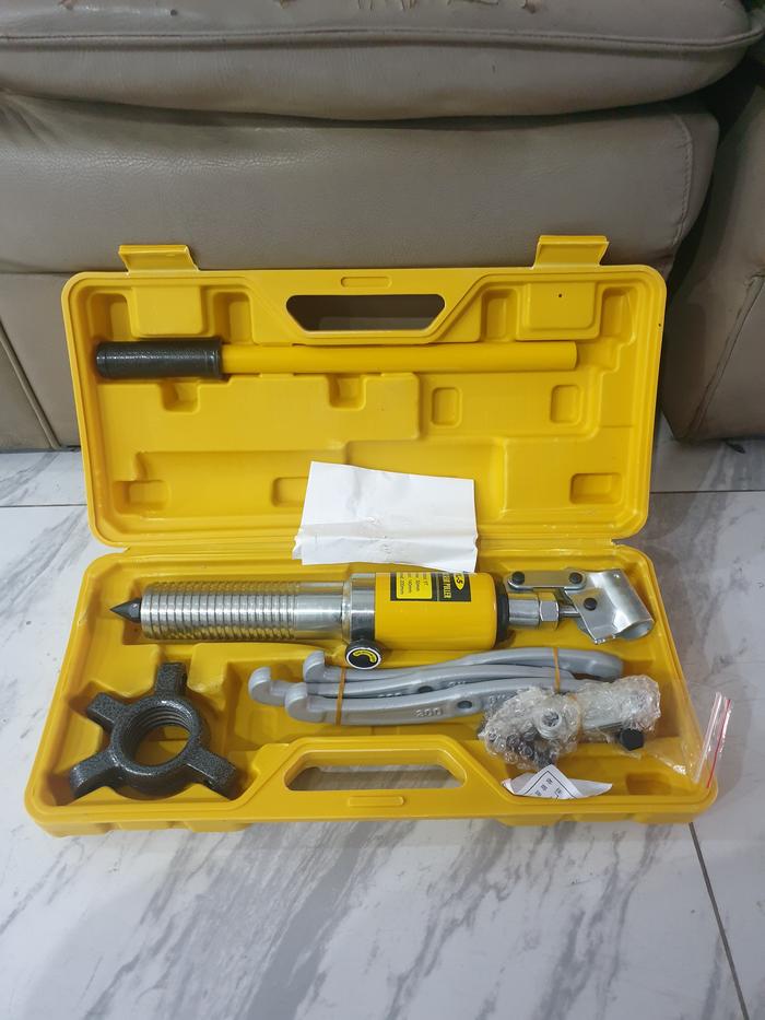 Jual Hydraulic Gear Puller 5 Ton Kaki 3 Treker Buka Bearing Hidrolik 5T ...