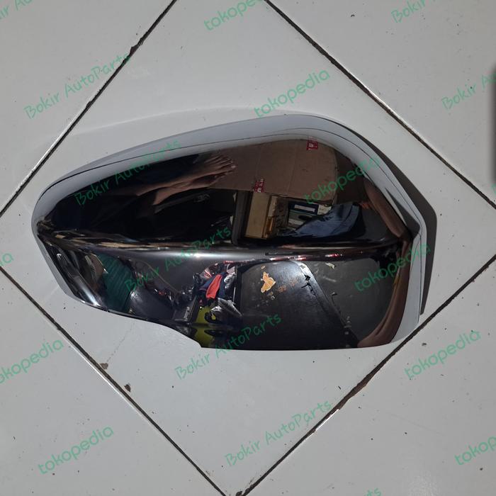 Jual cover spion mitsubishi xpander chrome original sebelah kanan ...