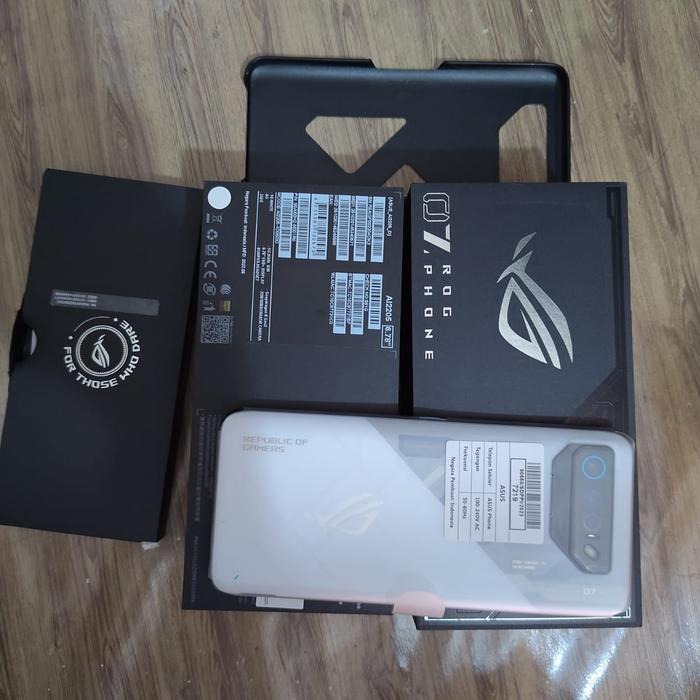 Jual ASUS ROG PHONE 7 8/256 TAM - Putih - Kab. Sukoharjo - kennyobi ...