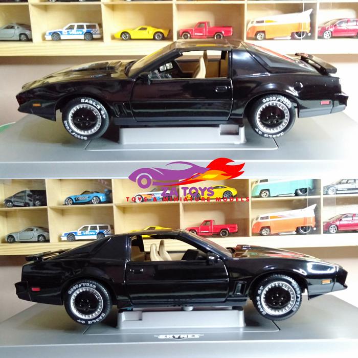 Jual Diecast Knight Rider KITT by SkyNet Universal Studios Skala 1:18 ...