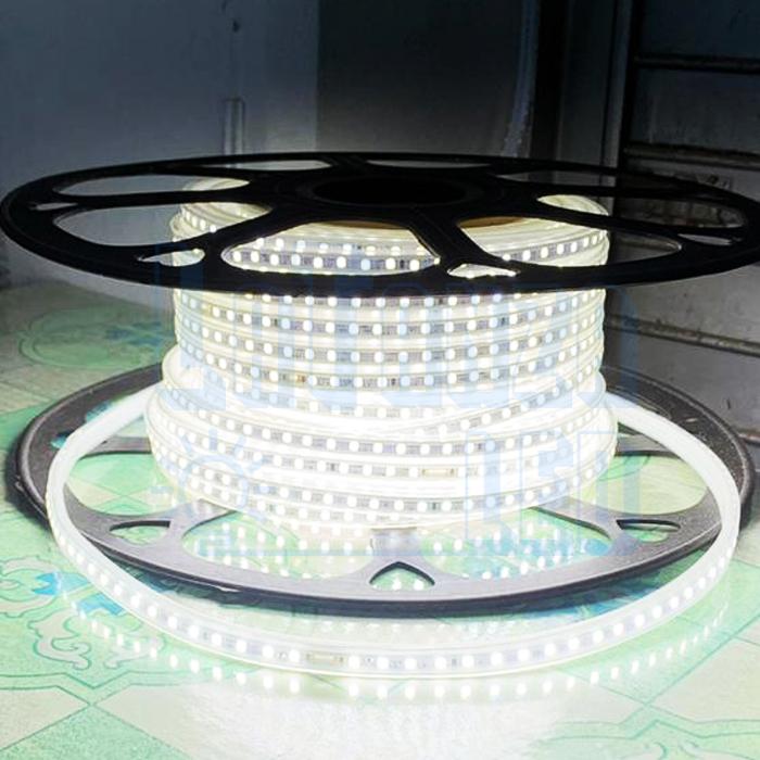 Jual Lampu LED STRIP SELANG 2835 120 LED 220v OUTDOOR PUTIH 100 M ROLL 2835 - Jakarta Pusat ...